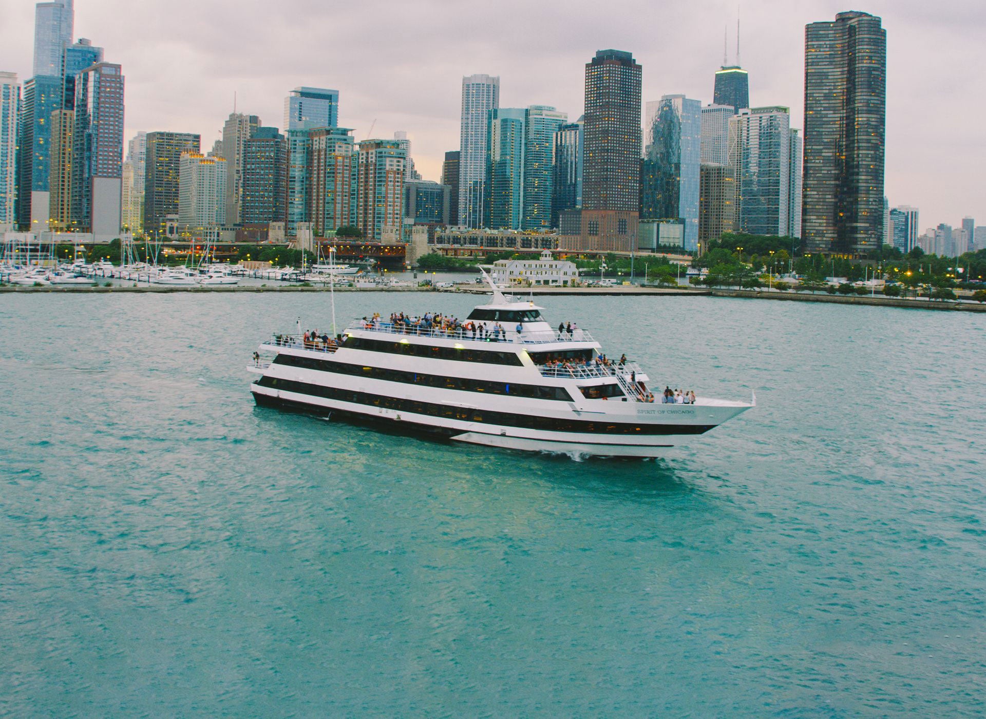 Dining Cruises: Dine on the Water | Giftory